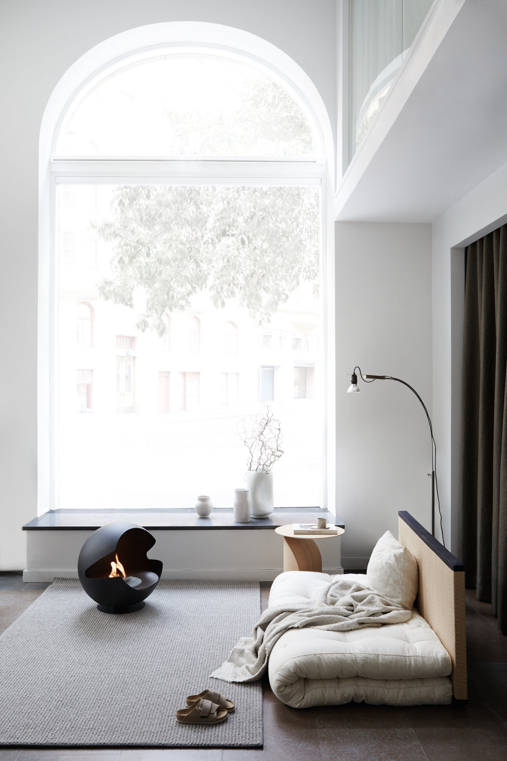 Eldstad utan skorsten – inomhus och utomhus – Vauni